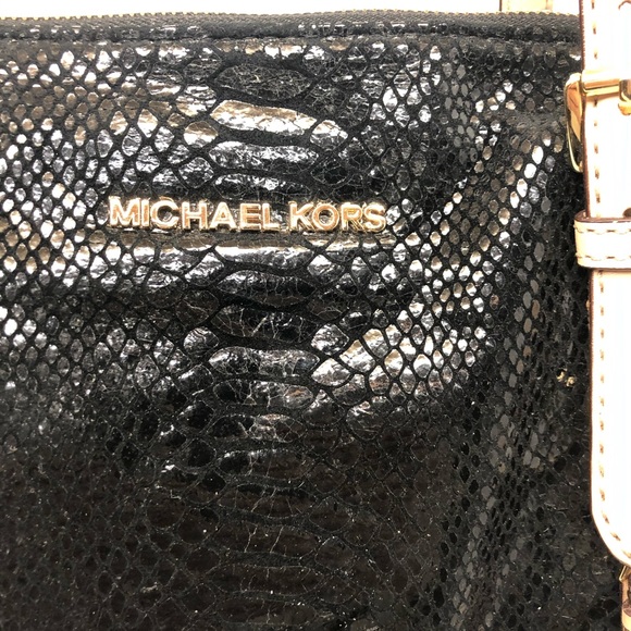 MICHAEL Michael Kors | Bags | Michael Kors Black Snake Skin Pattern ...